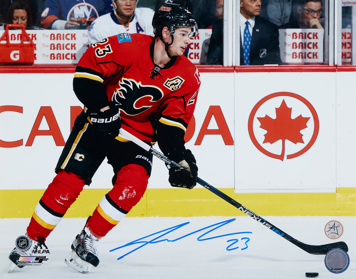 AJ Sports | Sean Monahan Signed Calgary Flames Hockey 11x14 Photo